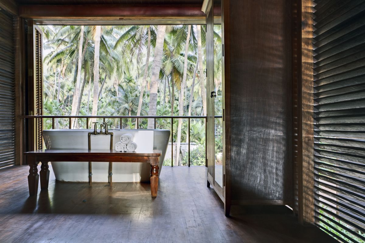 AMASSING DESIGN: PALMYRA HOUSE - STUDIO MUMBAI ARCHITECTS